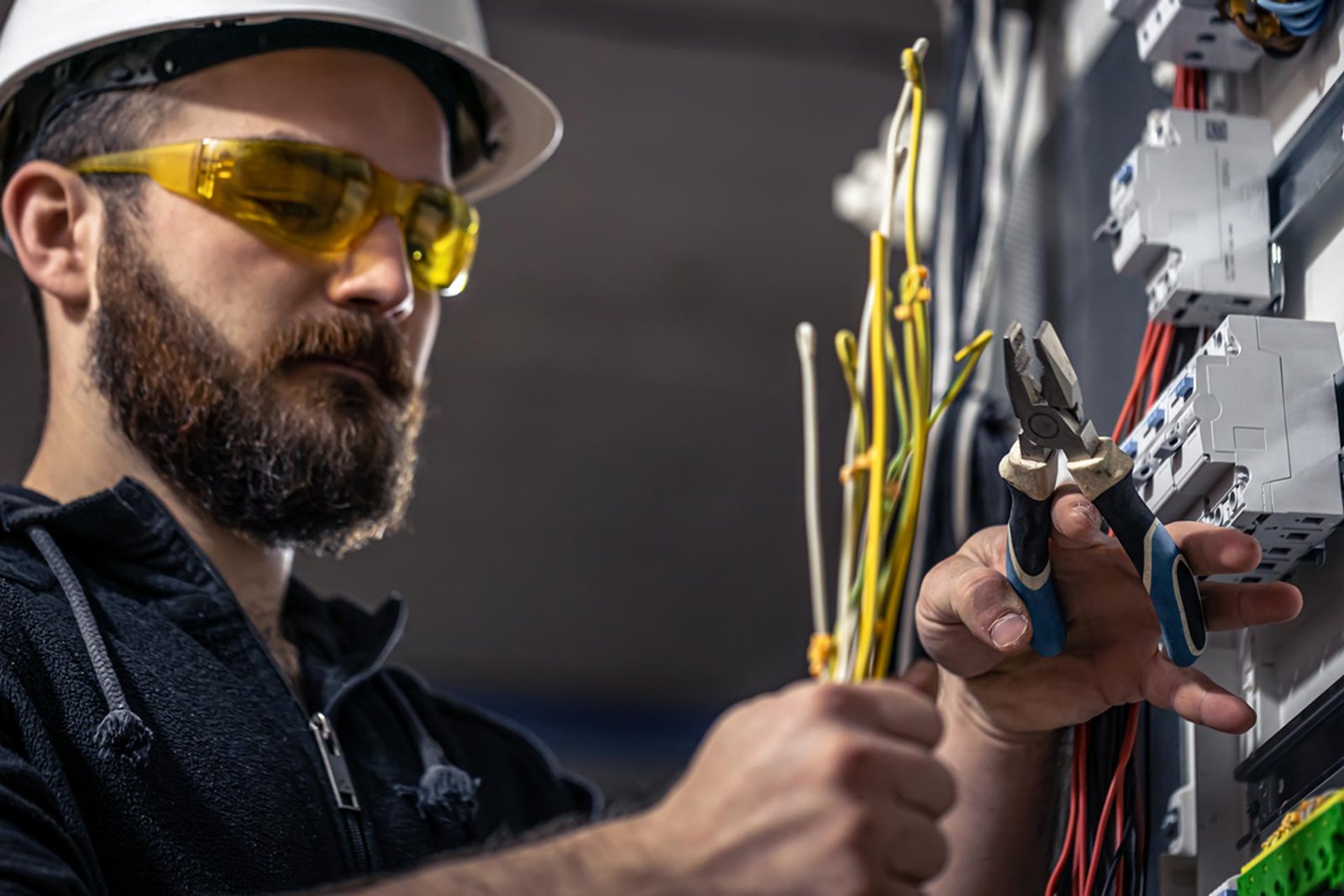 Naymar Electric - Electrical Contractor